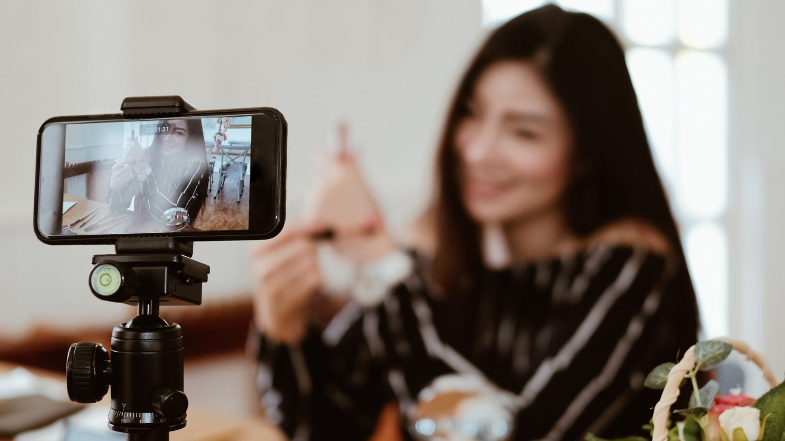 Tradwives, Influencers, and the New Conservative Woman | Gender on the ...